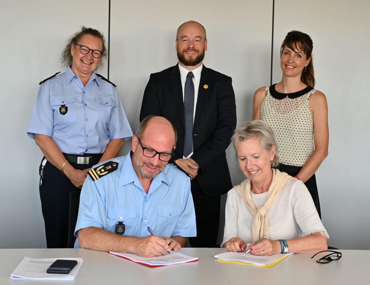 Signature de trois tableaux de tri - Actualités - Archives nationales ...